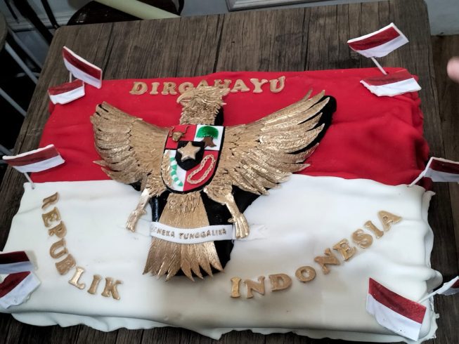 Kue Merah Putih dengan Lambang Garuda Indonesia Semarakkan Kemerdekaan ...