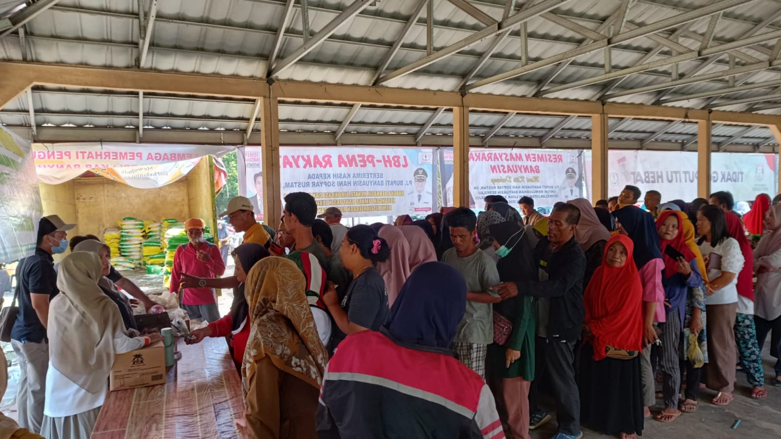 Pasar Murah di Banyuasin Ludes Diserbu Warga – Sumsel Update